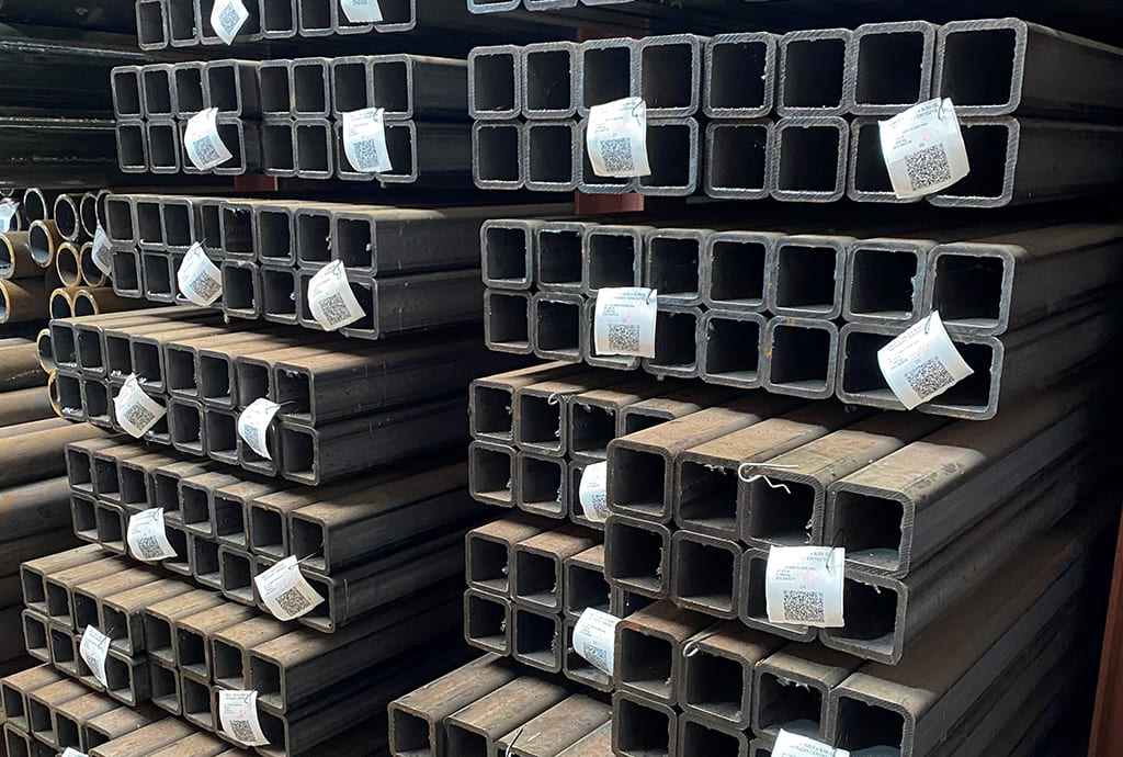 Stalen kokers 100 x 100 x 9 mm nieuw op voorraad | Solines Stalen kokers 100 x 100 x 9 mm nieuw op voorraad | Solines